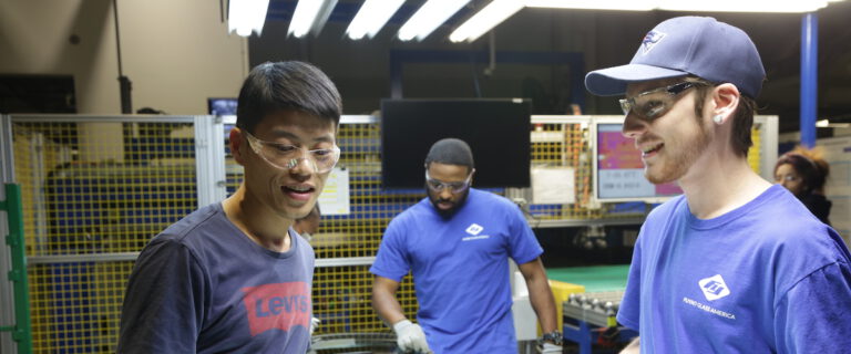 American Factory movie review (2019) | Roger Ebert