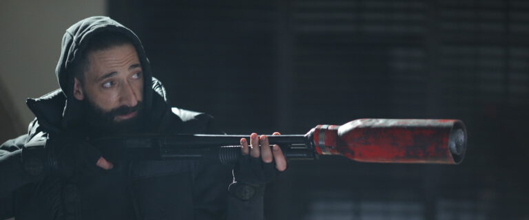 Clean movie review & film summary (2022) | Roger Ebert