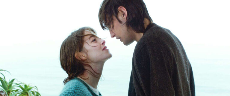 Cosmos movie review & film summary