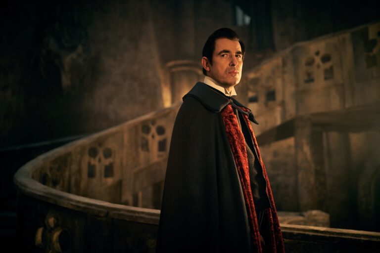 Creators of Modern Sherlock Bring Dracula to Life on Netflix