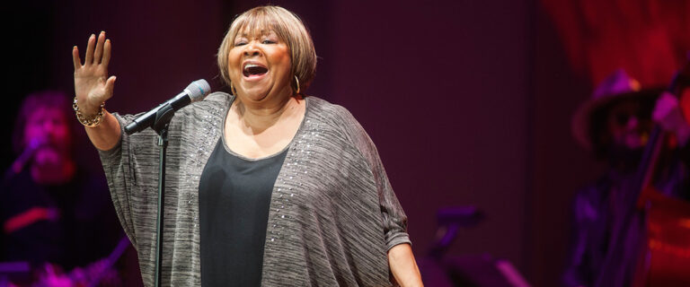 Mavis! movie review & film summary
