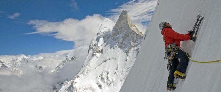 Meru movie review & film summary (2015) | Roger Ebert