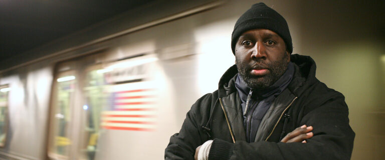 Off the Rails movie review & film summary (2016) | Roger Ebert