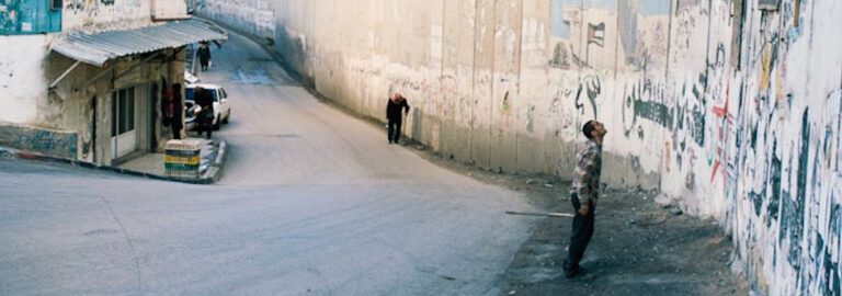 Omar movie review & film summary (2013) | Roger Ebert