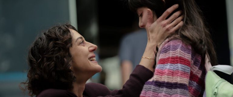 Shayda movie review & film summary (2024) | Roger Ebert