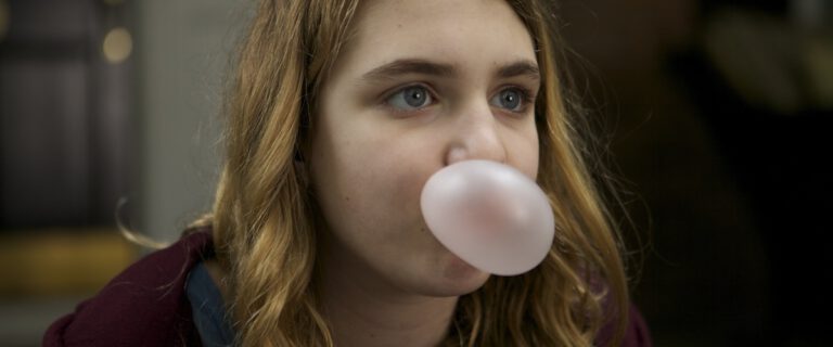 The Great Gilly Hopkins movie review (2016) | Roger Ebert