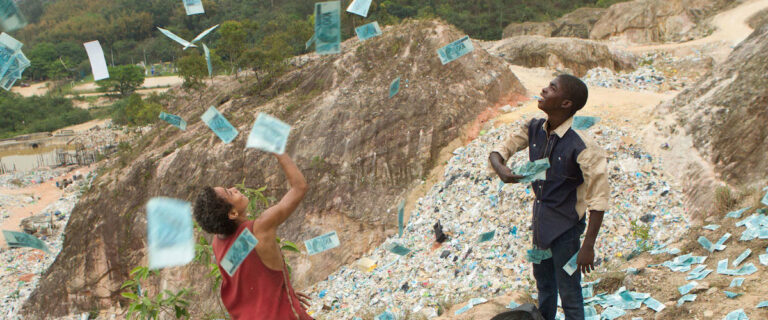 Trash movie review & film summary (2015) | Roger Ebert