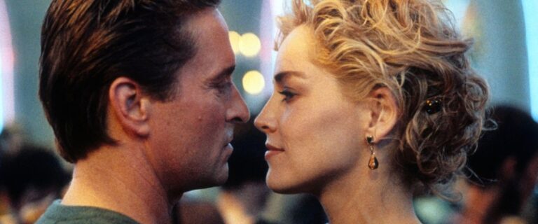 Basic Instinct movie review & film summary (1992) | Roger Ebert