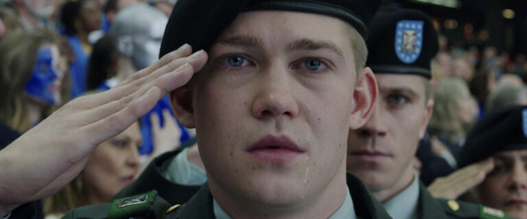 Billy Lynn’s Long Halftime Walk movie review (2016) | Roger Ebert
