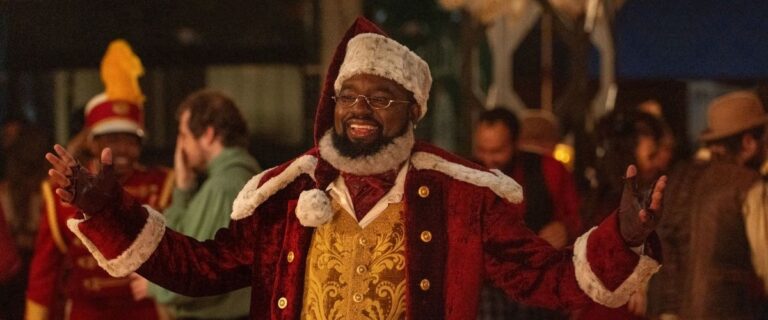 Dashing Through the Snow movie review (2023) | Roger Ebert