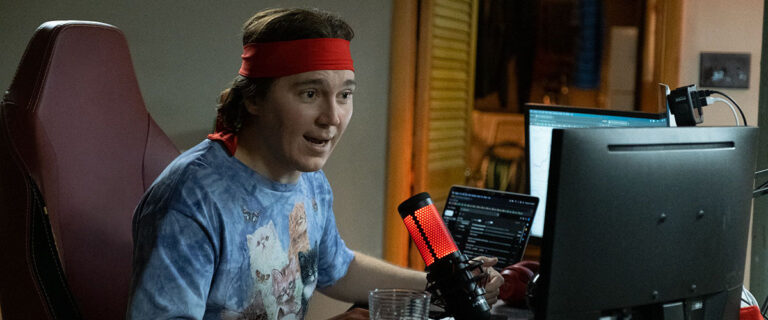 Dumb Money movie review & film summary
