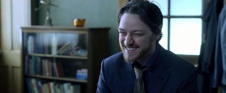 Filth movie review & film summary (2014) | Roger Ebert