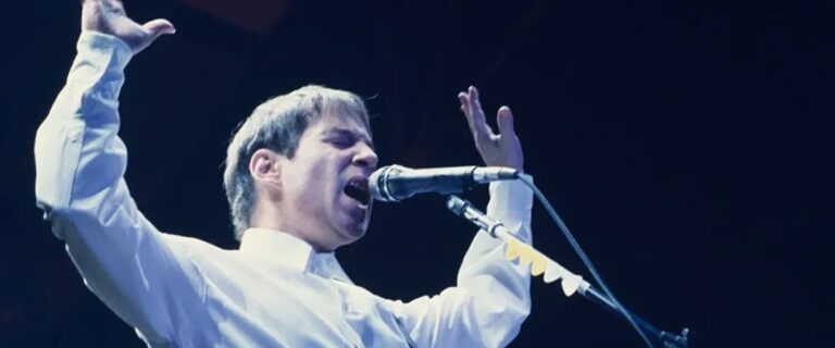 In Restless Dreams: The Music of Paul Simon movie review (2024) | Roger Ebert