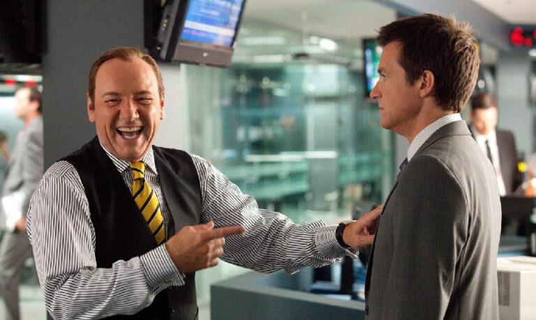 Jennifer Aniston uses the laughing gas movie review (2011) | Roger Ebert