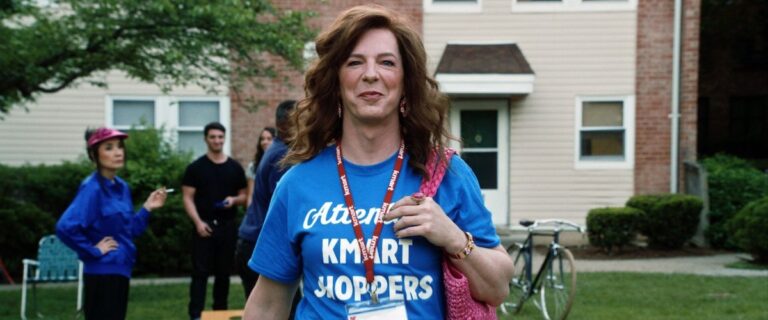 Lazy Susan movie review & film summary (2020) | Roger Ebert