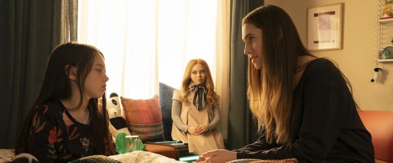 M3GAN movie review & film summary (2023) | Roger Ebert