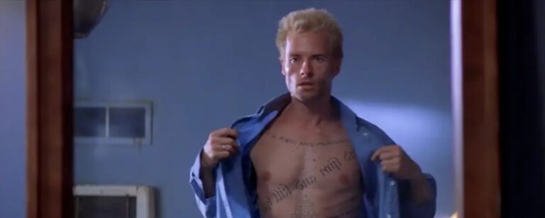 Memento movie review & film summary (2001) | Roger Ebert