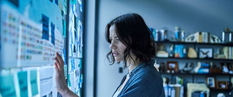 Monolith movie review & film summary