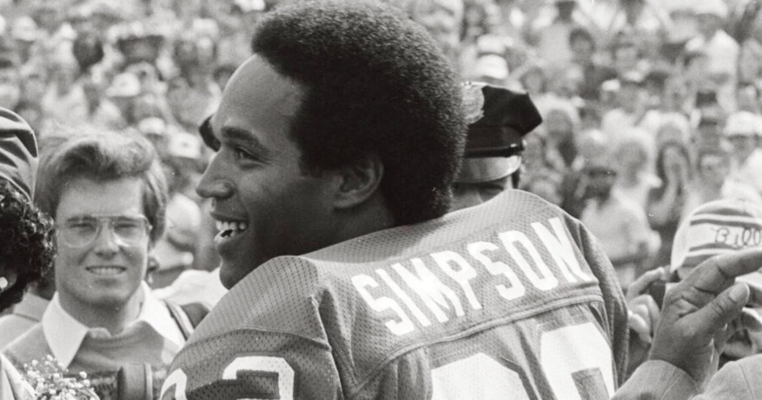 O.J. Simpson Dies: The Rise & Fall of A Superstar | Tributes | Roger Ebert