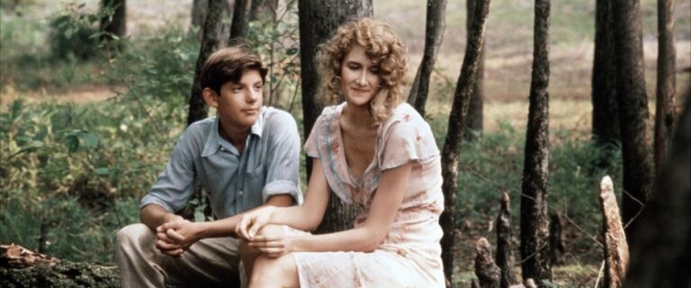 Rambling Rose movie review & film summary (1991) | Roger Ebert