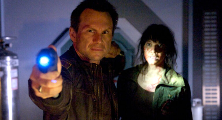 Stranded movie review & film summary (2013) | Roger Ebert