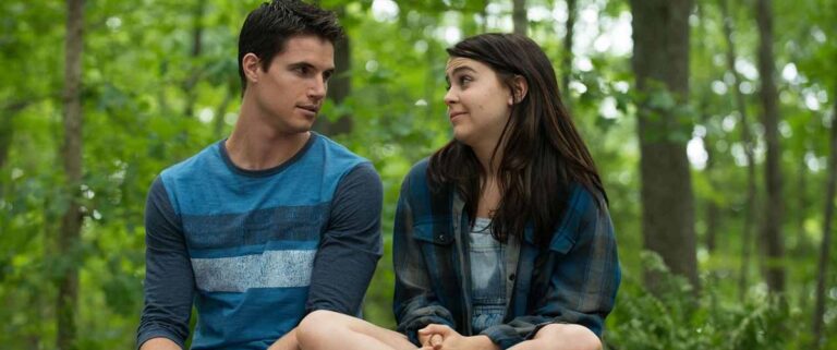 The DUFF movie review & film summary (2015) | Roger Ebert