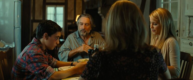 The Family movie review & film summary (2013) | Roger Ebert