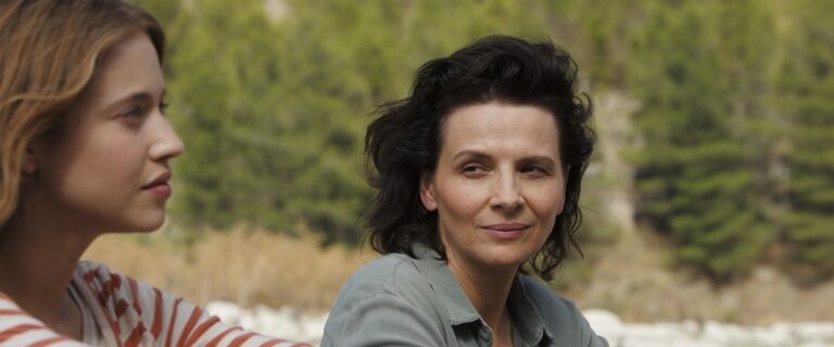 The Wait movie review & film summary (2016) | Roger Ebert