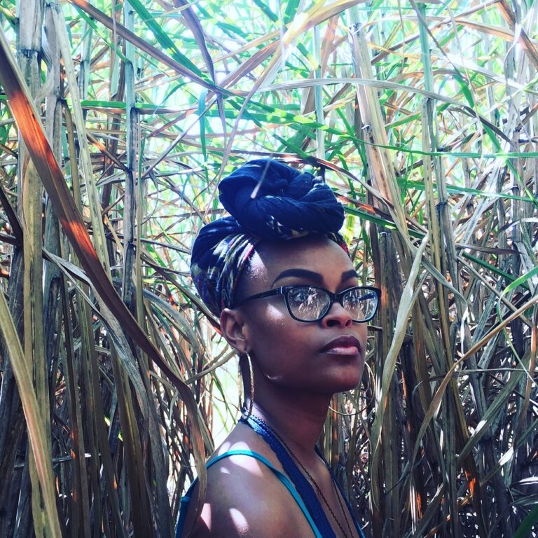 Keanu movie review & film summary (2016) | Roger Ebert