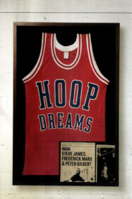 Hoop Dreams movie review & film summary (1994) | Roger Ebert