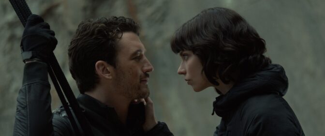 The Gorge movie review & film summary