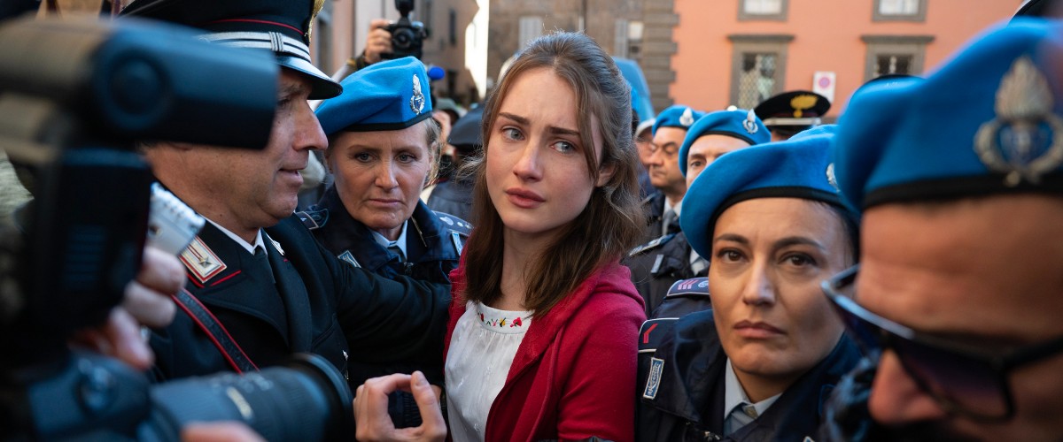 The Twisted Tale of Amanda Knox movie review (2025) | Roger Ebert