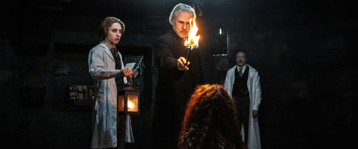 Dracula movie review & film summary